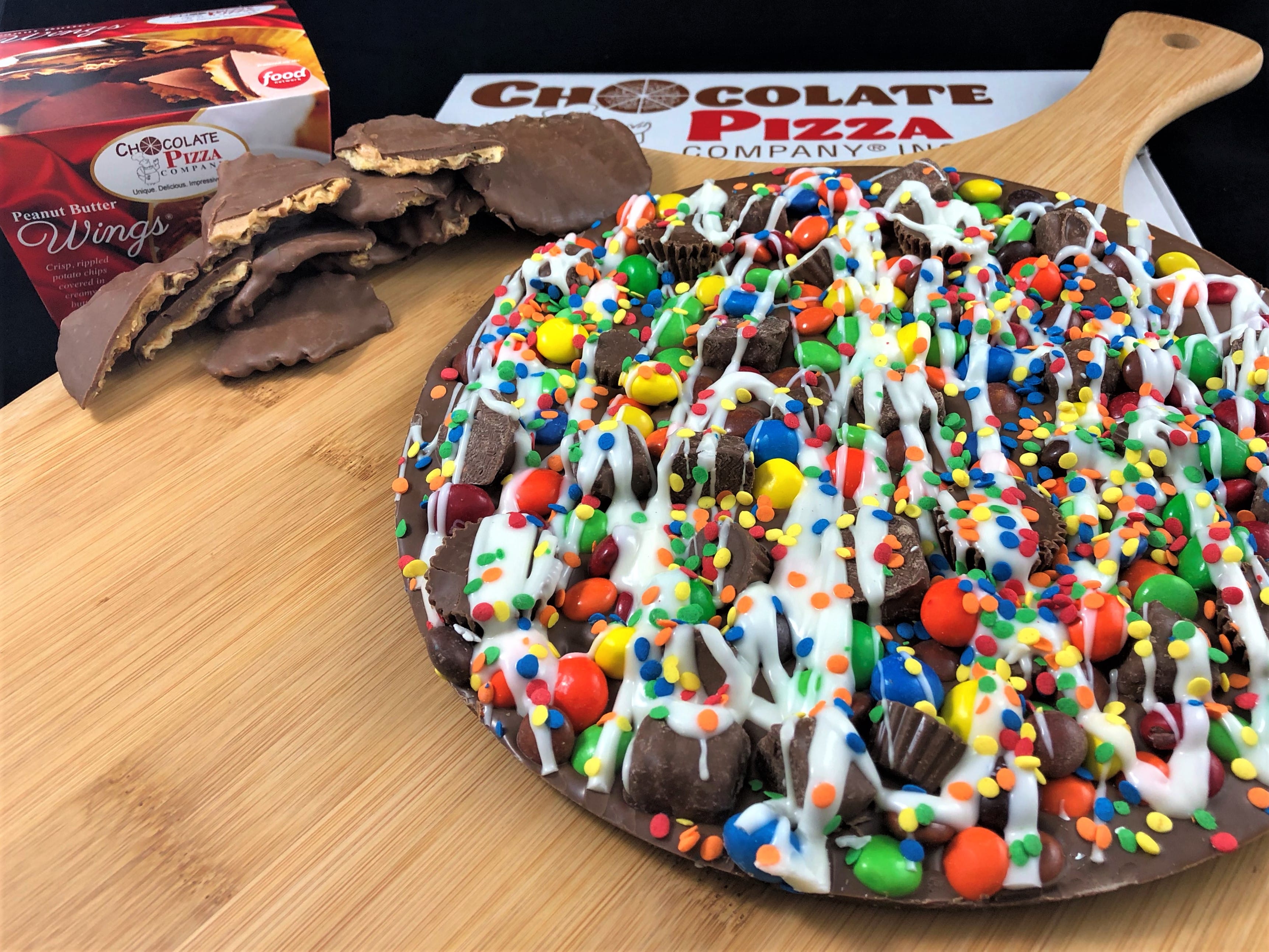 Avalanche Chocolate Pizza & Peanut Butter Wings Combo