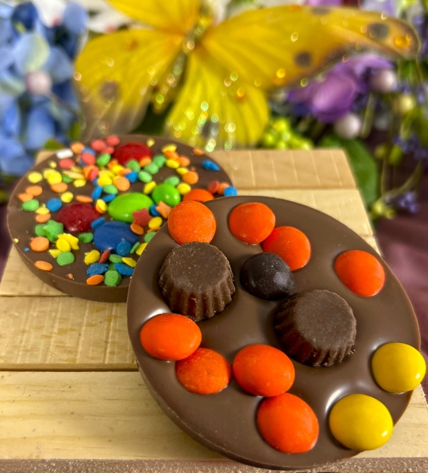 Mini Chocolate Pizzas - Colorful Candy Treats